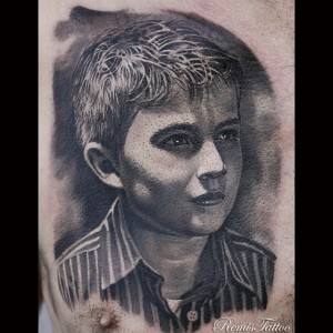 Remis Tattoo Tattoo- Find the best tattoo artists, anywhere in the world.