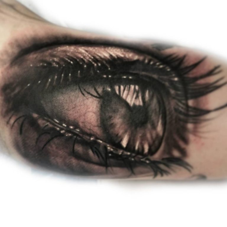 Nathan Hebert Tattoo- Find the best tattoo artists, anywhere in the world.